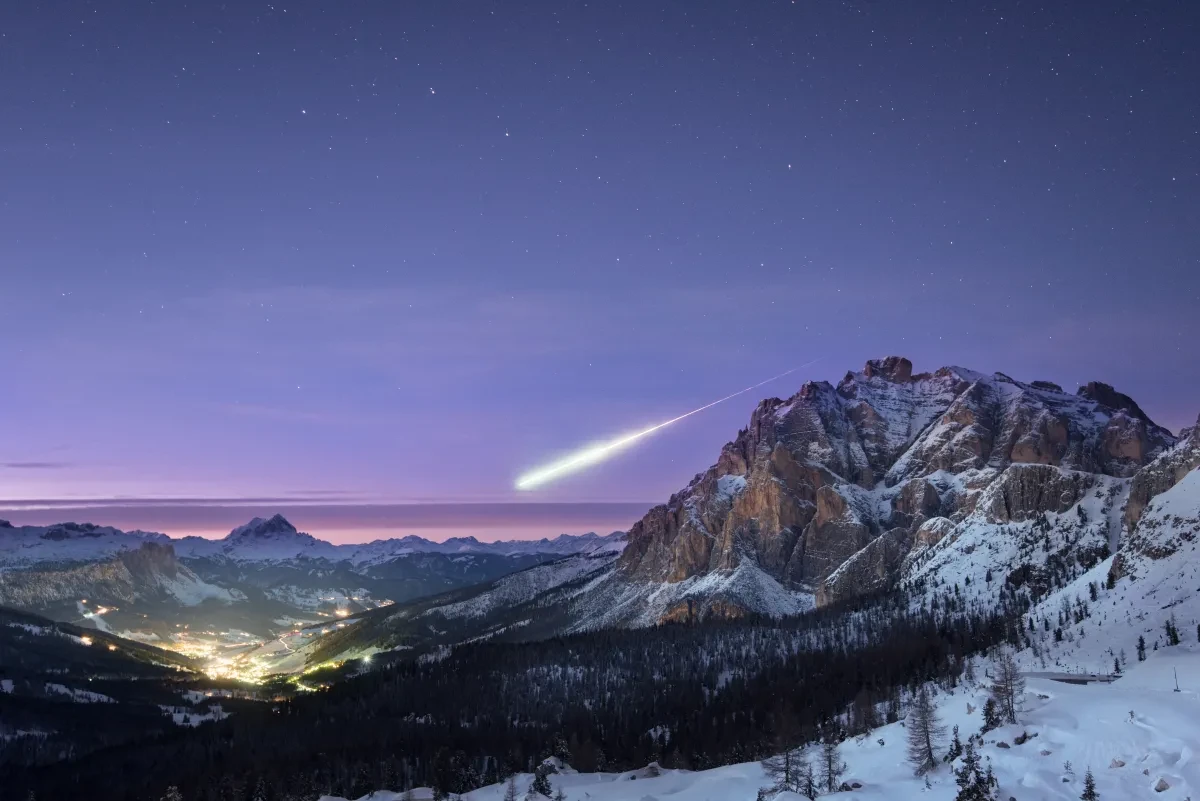 Leonid meteor shower 2026: when and where to see it in the UK | Royal ...