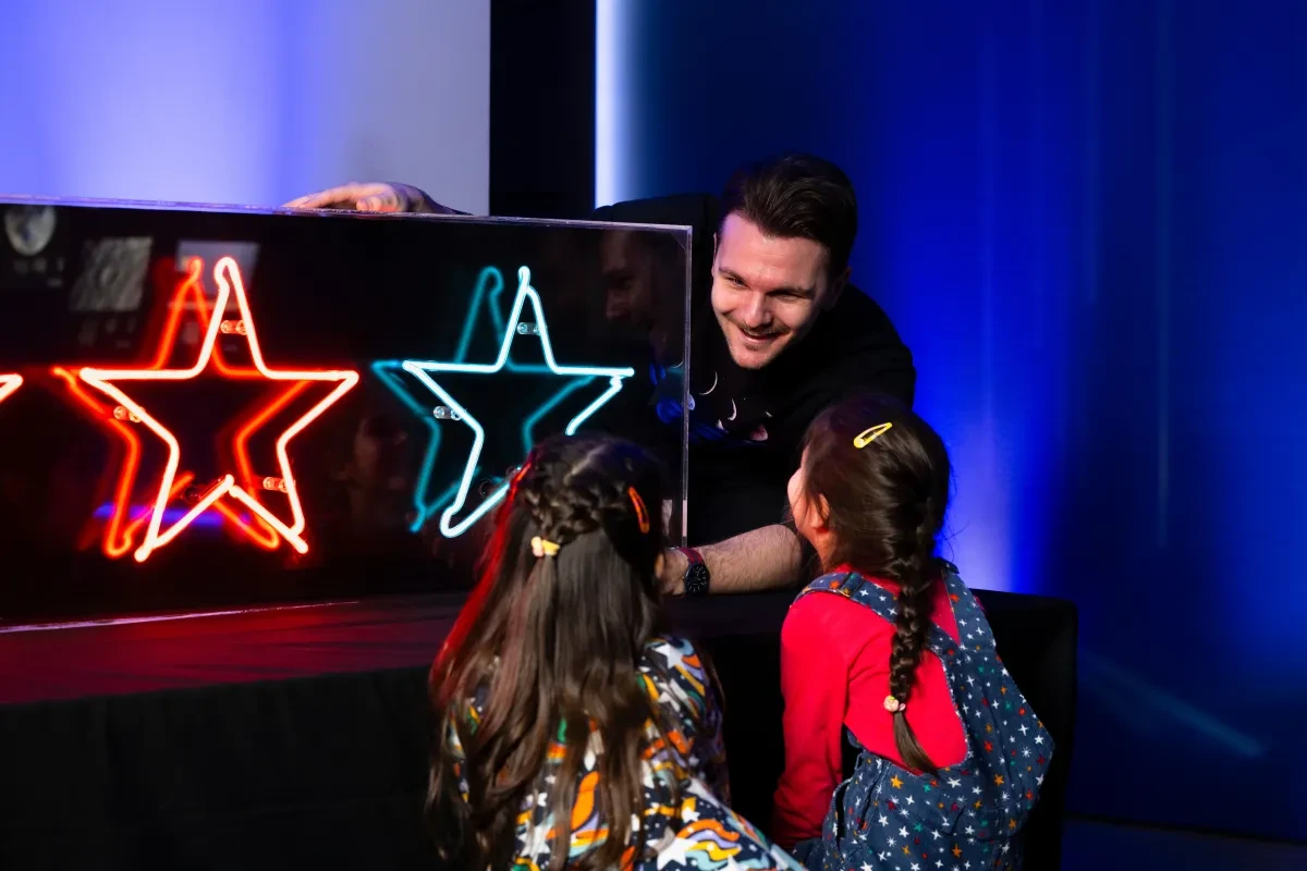 Space-themed gallery ‘Astronomers Take Over’ to open at the National ...